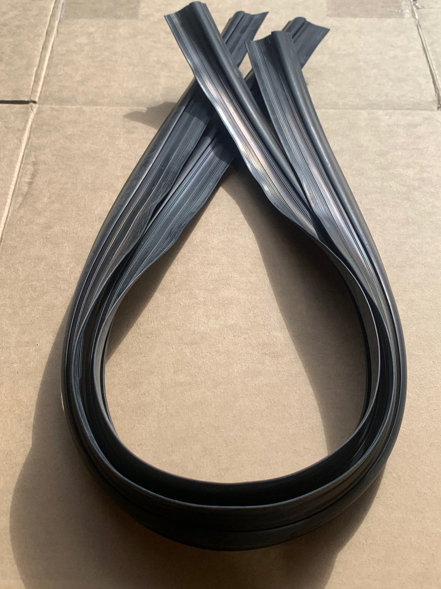 Door Scraper PAIR, Ghia 1960-71 – Buzzbug VW Parts