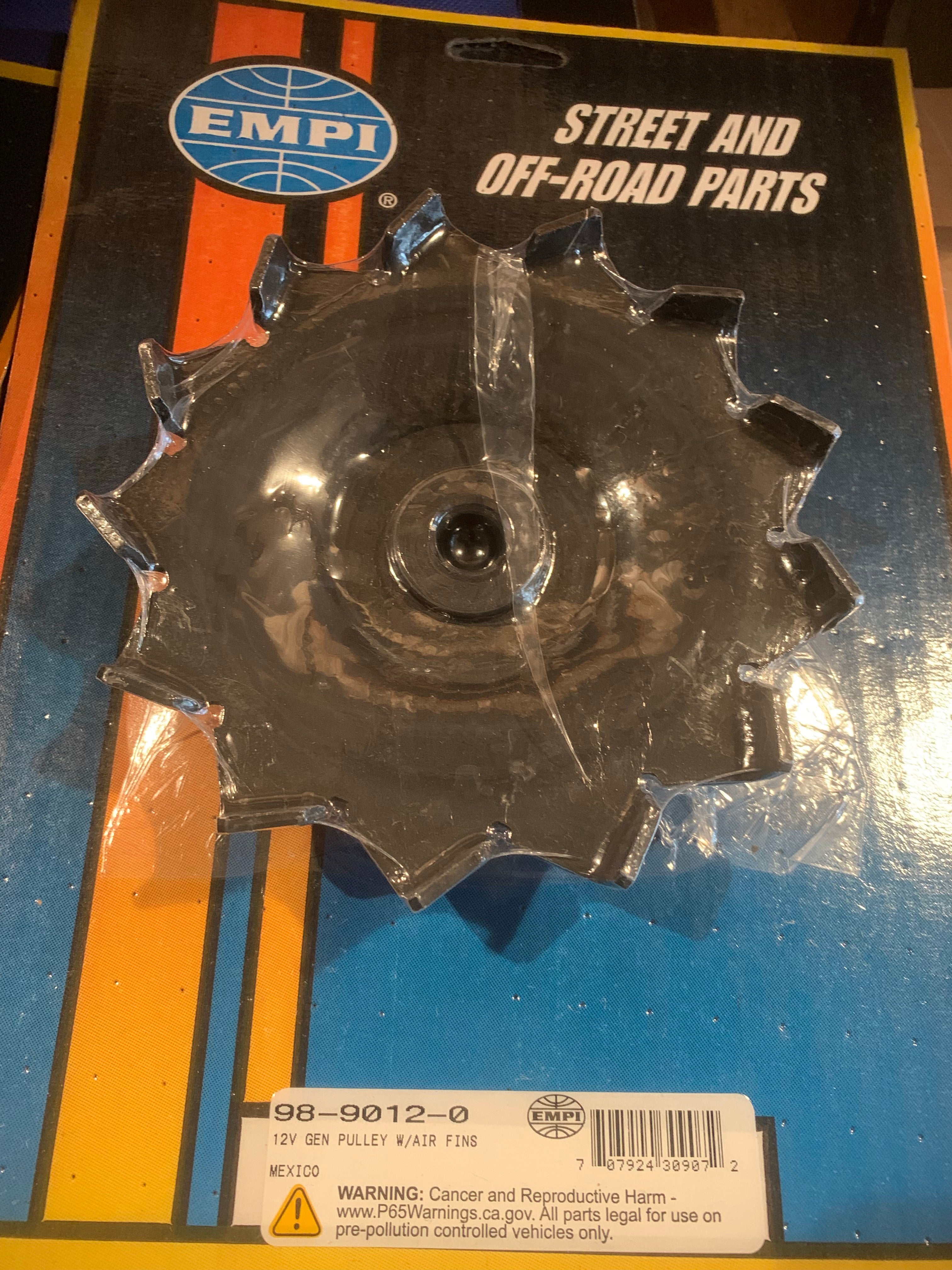 12Volt Pulley (Fins), Beetle – Buzzbug VW Parts