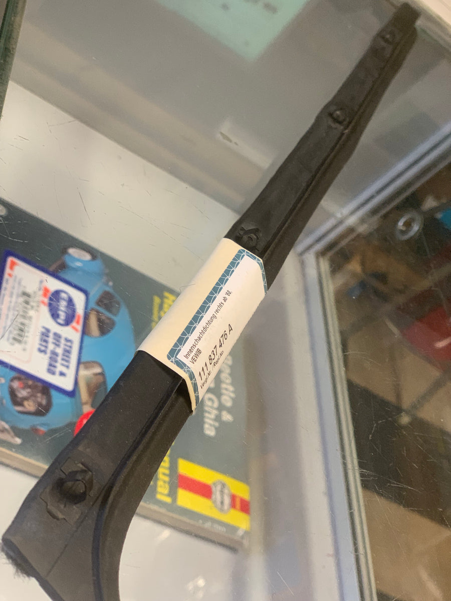INNER Window Scraper 4-CLIP, Beetle 1968-79 – Buzzbug VW Parts