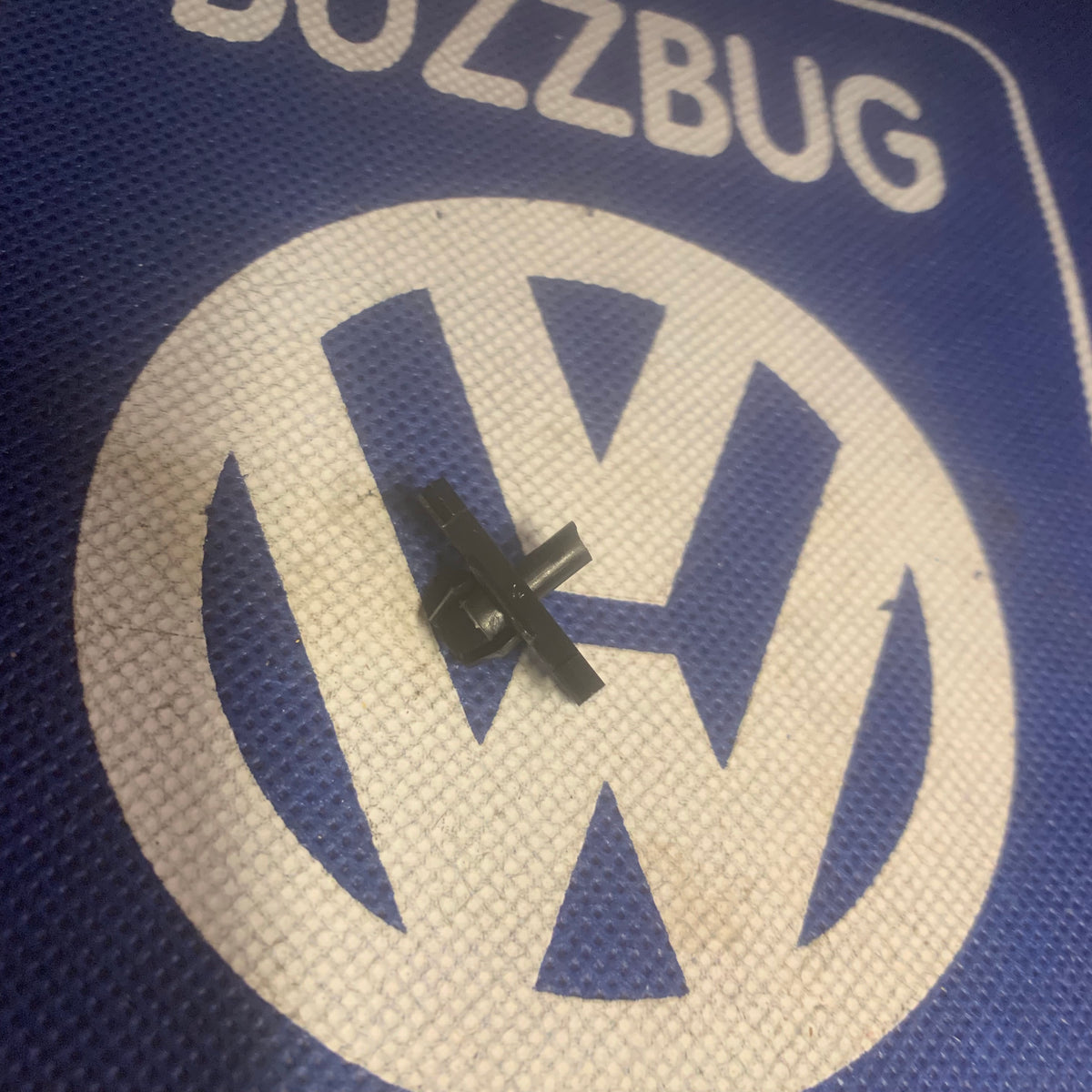 Exterior Trim Clip, Karmann Ghia 1960-74 – Buzzbug VW Parts